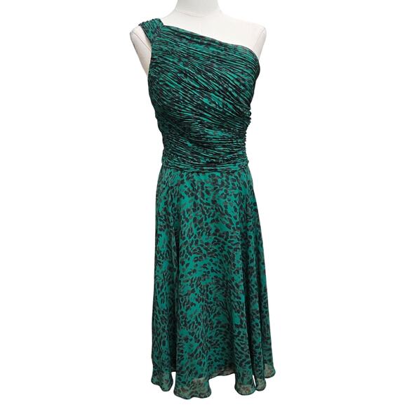 Halston Heritage | Dresses | Halston Heritage Emerald Animal Print ...